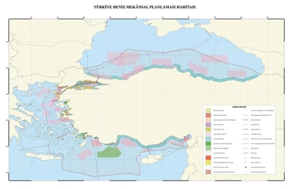 Türkiye-Yunanistan deniz sınırları mücadelesi: Haritalar çizildi, sular ...